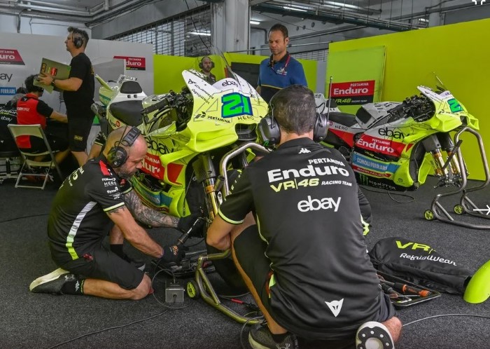 VR46 Rossi Menikmati Fasilitas Tim Satelit Utama Ducati - motosport